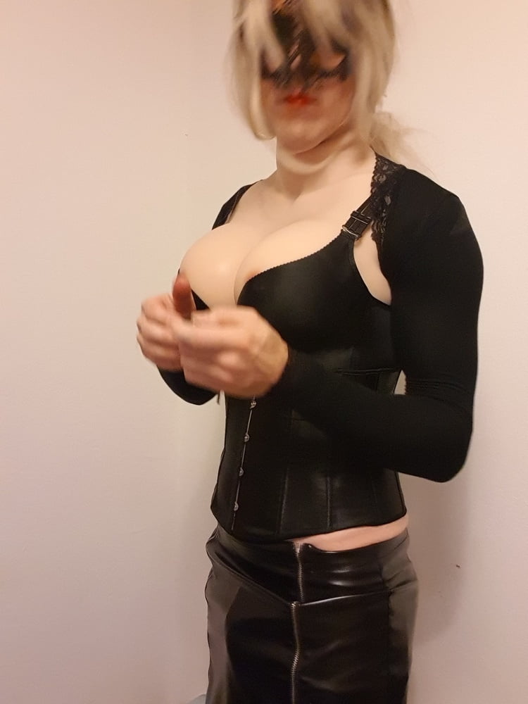 Sexy Blonde Trans Big Tits Leather Skirt 15 Pics Xhamster