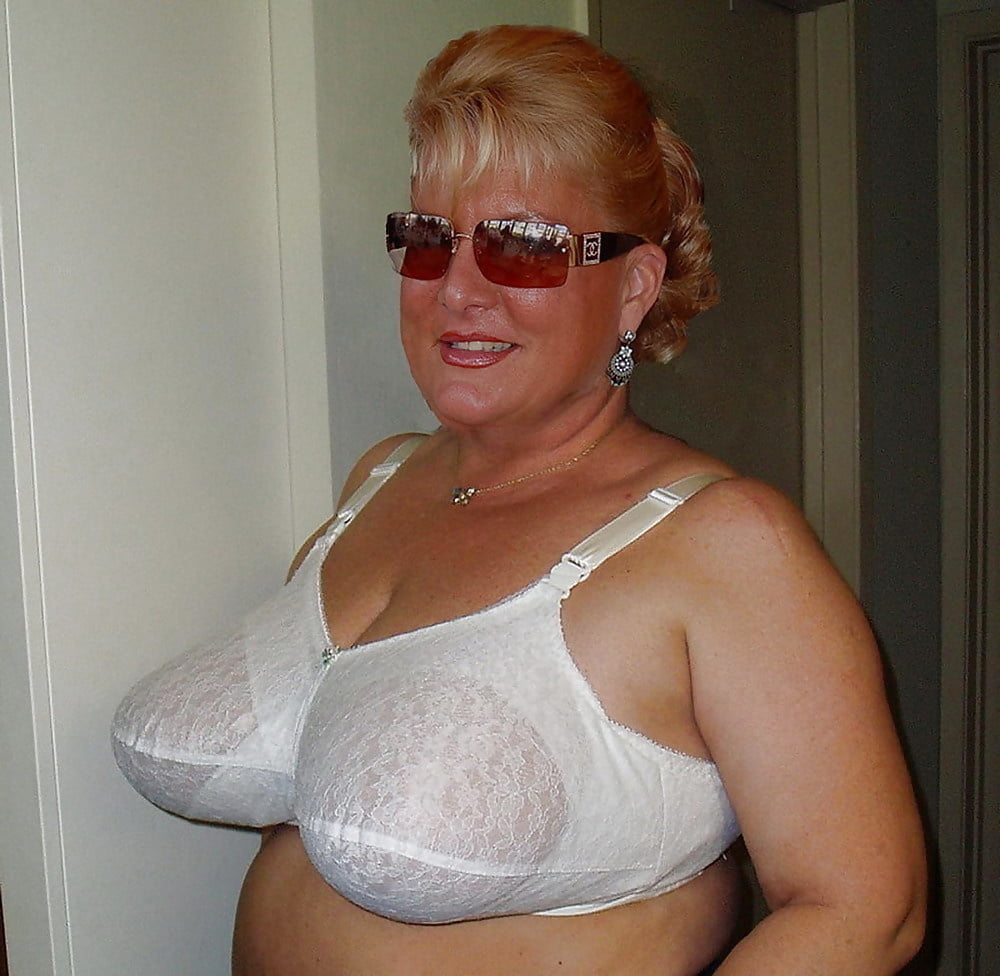 Bullet Bras 10 Pics Xhamster